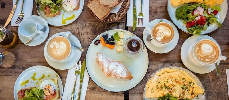 Breakfast: regional traditions and good places to eat