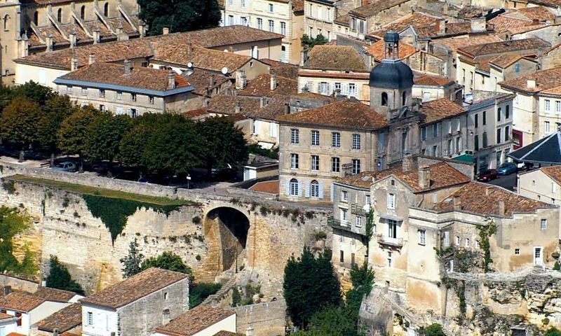 Bordeaux through the eyes of Rachel Hubert, organic winemaker in Blaye ...