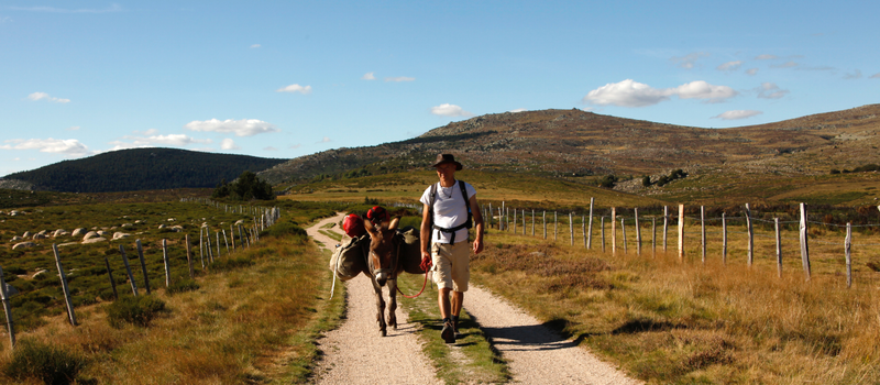 France hiking trails with these manu GR circuits and routes