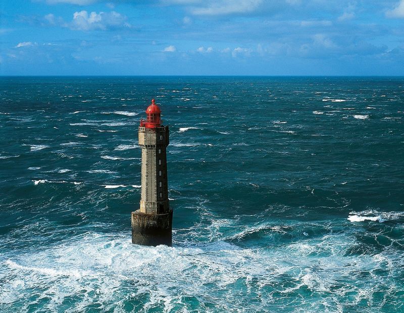 Phares de Bretagne : les plus beaux géants de pierre