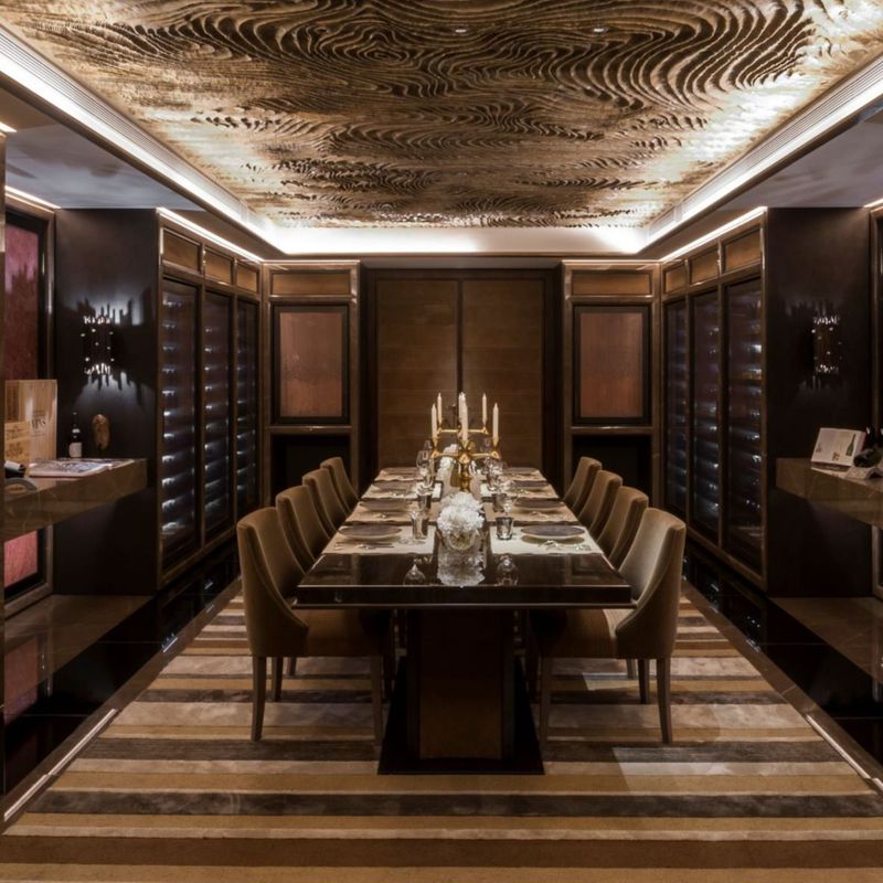 Palaces parisiens : Des expériences luxe exclusives et sur mesure