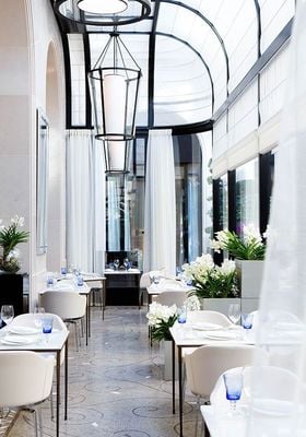 The Four Seasons George V “Palace”: legendary status - Explore France
