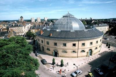 Normandy: Visit the Omaha Beach American Cemetery & Memorial in ...