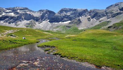 Pyrenees - Explore France