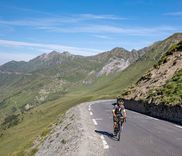 Pyrénées à vélo : 5 lieux à découvrir sur la route des cols