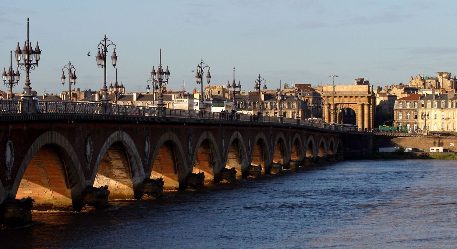 Pont de Pierre in Bordeaux - Explore France